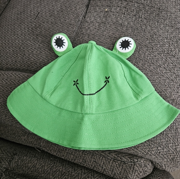Accessories | Frog Bucket Hat | Poshmark